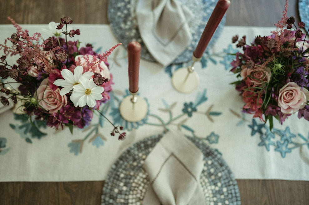 Tiled Elegance – Compass Rose Floral Design